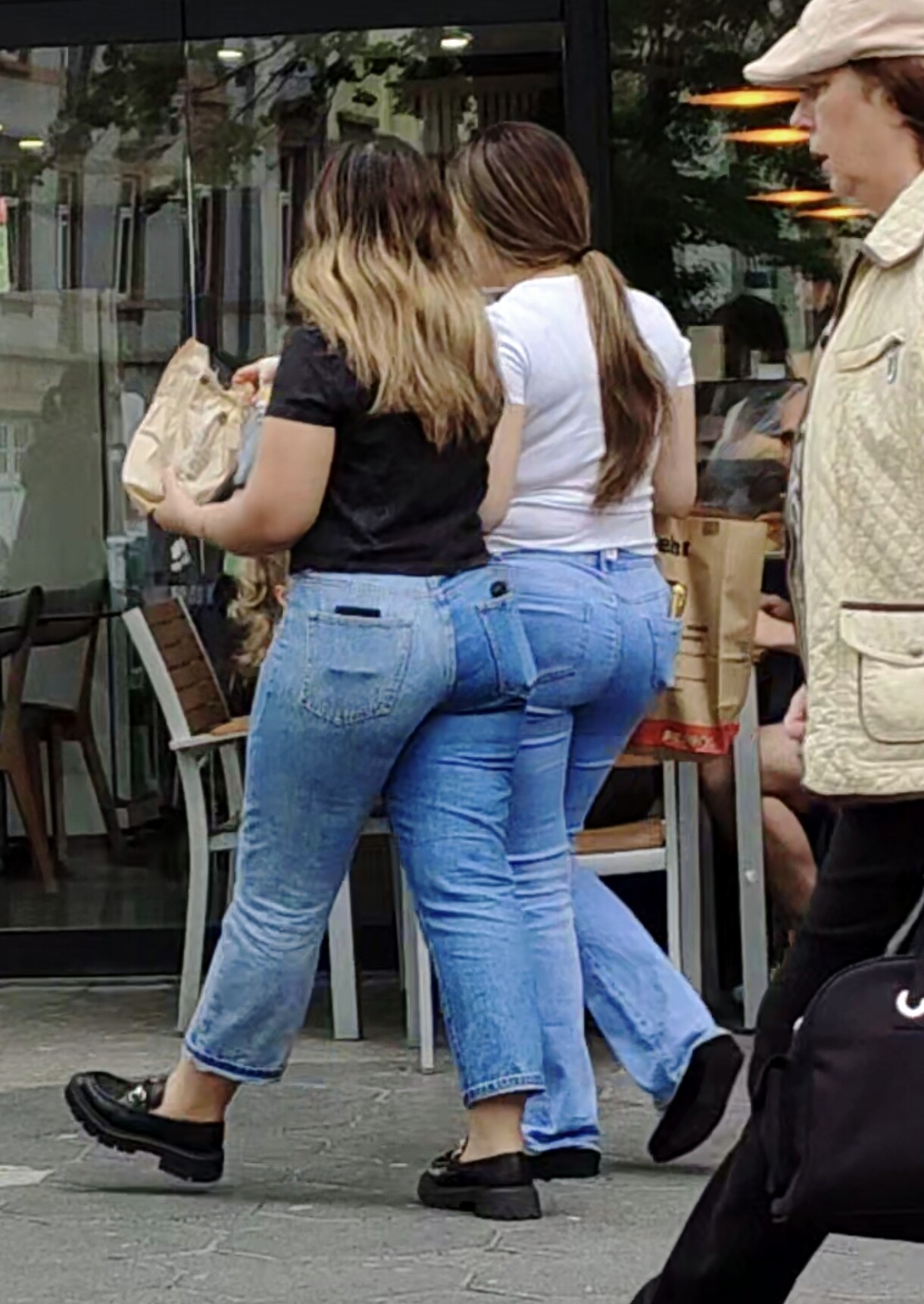 Two Arabic Moroccan girls big ass tight jeans (OC) - Tight Jeans - Forum