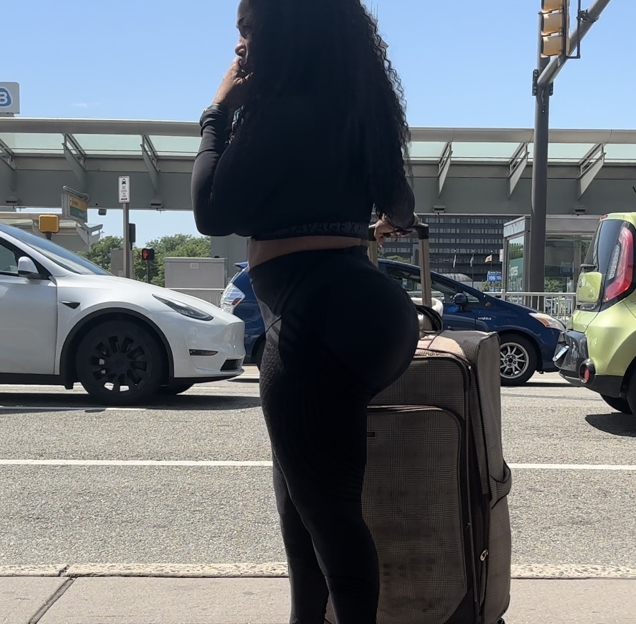 Ebony BBL from airport series ( OC ) - Spandex, Leggings & Yoga Pants ...
