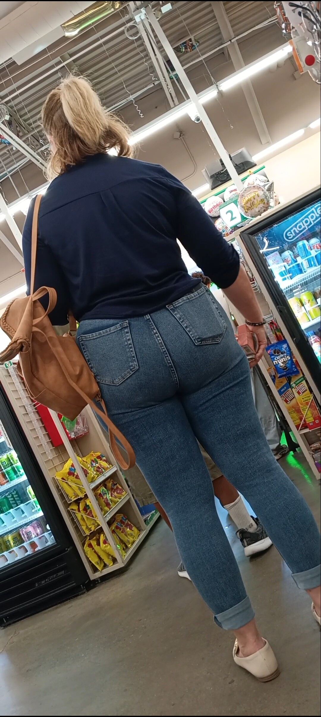 Absolute Stunner Milf Pawg Booty In Tight Jeans With VPL! (OC) - Tight Jeans - Forum