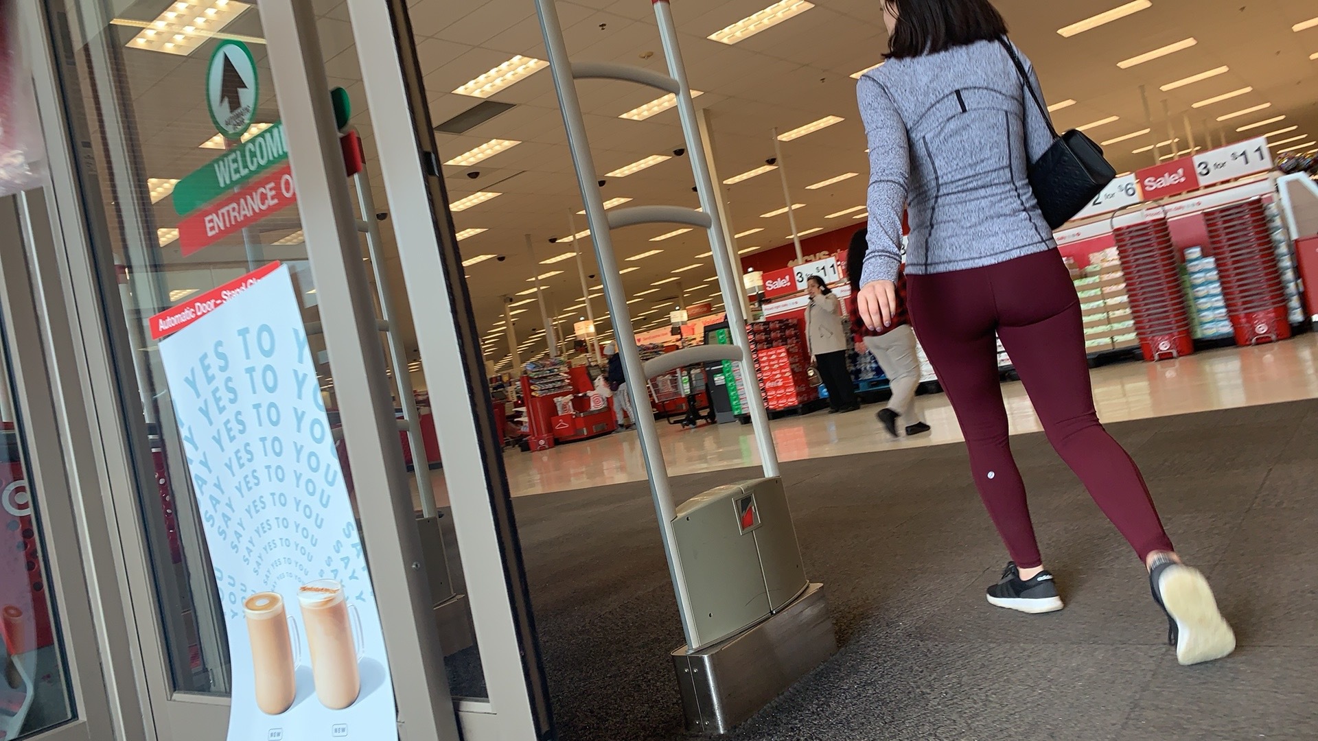 Candid Target & Walmart ass - ass - Forum