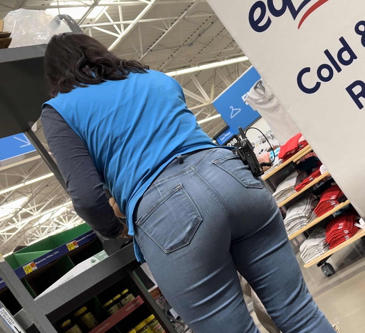 Thick Walmart Worker Bends Over And Shows Off π₯π₯ Tight Jeans Forum